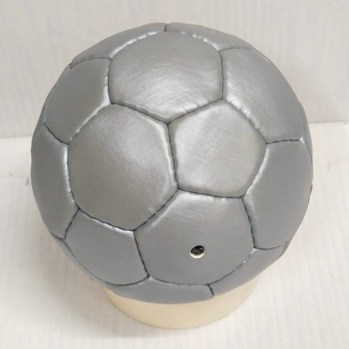 Nike Ronaldo R9 Silver | Mini Ball – MEX Antiques