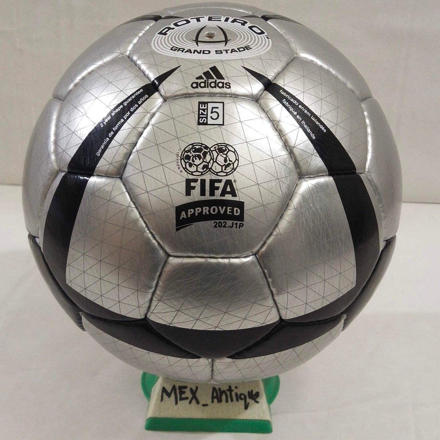 Adidas Roteiro Grand Stade | 2004 | UEFA Europa League | Official Matc ...