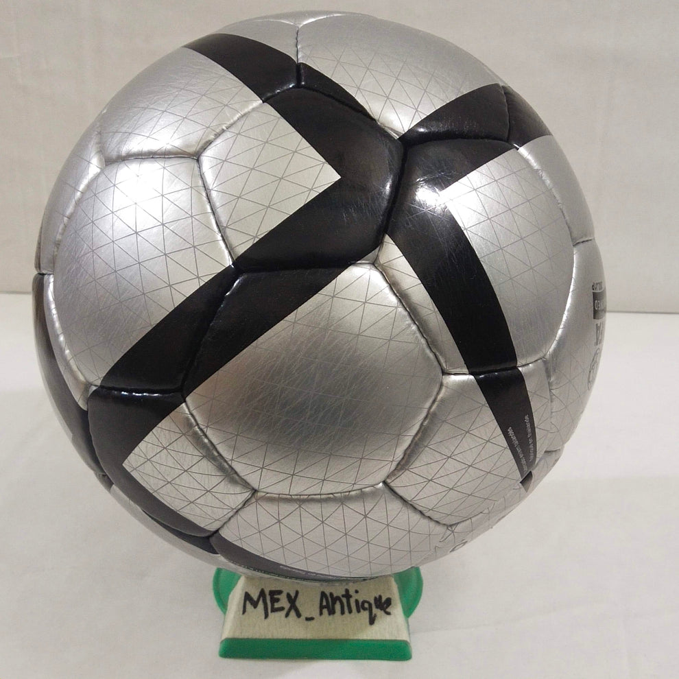 Adidas Roteiro Grand Stade | 2004 | UEFA Europa League | Official Matc ...