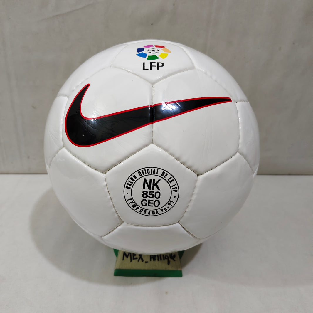 La Liga Match Balls Collection | OMB LFP Footballs – MEX Antiques